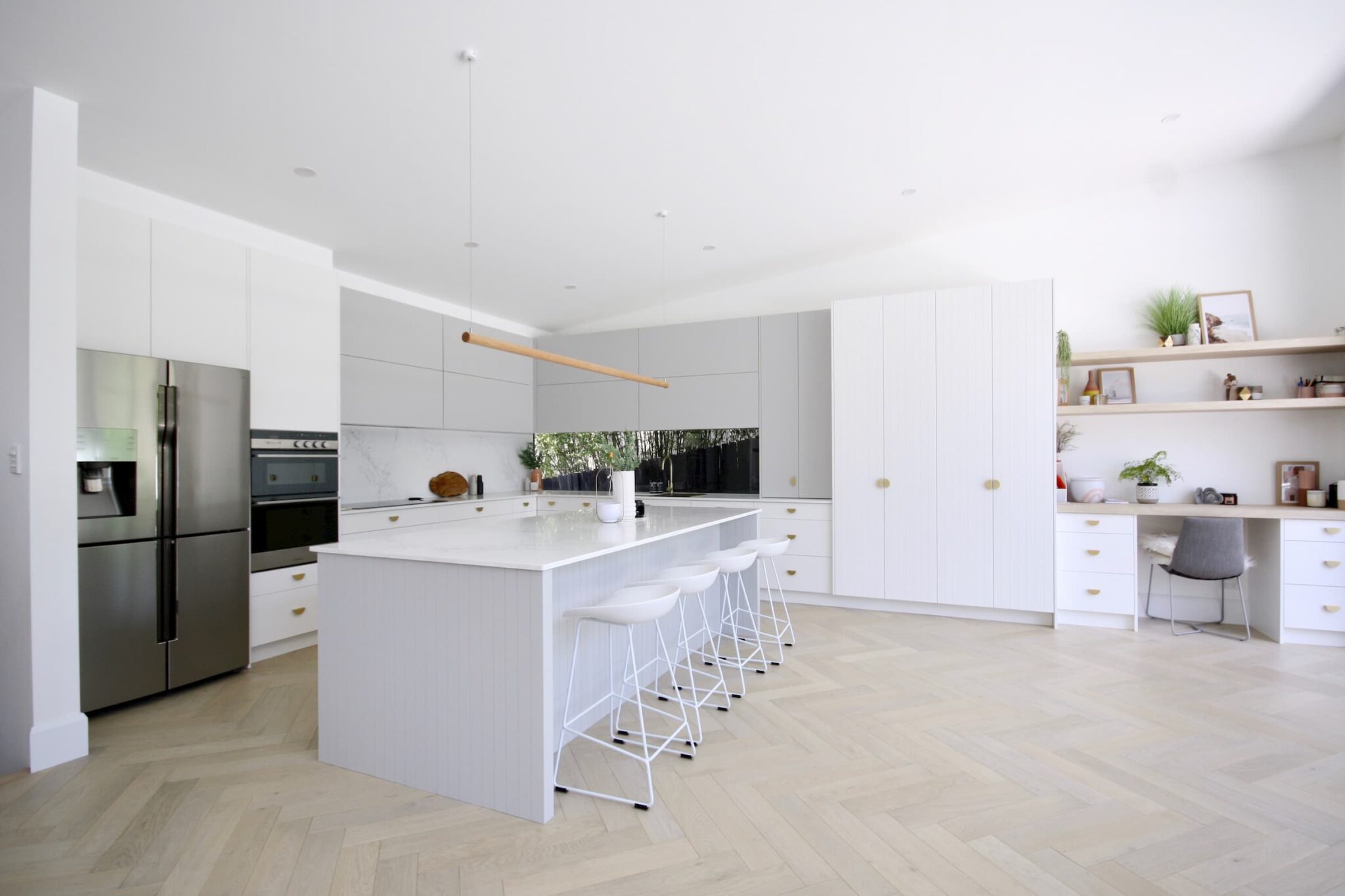 The Top 5 Kitchen Design Layouts | Caesarstone Australia