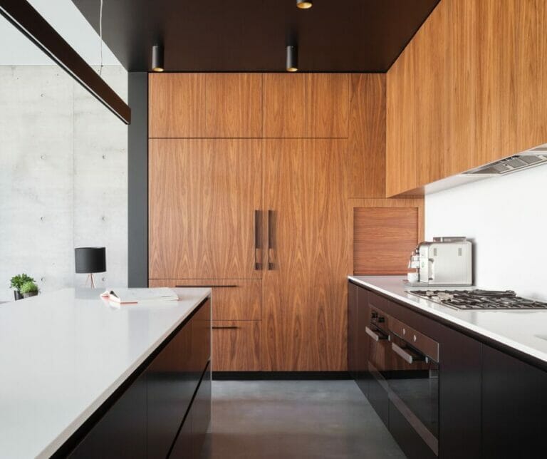 8 Benchtop Colours for Black Cabinets | Caesarstone AU