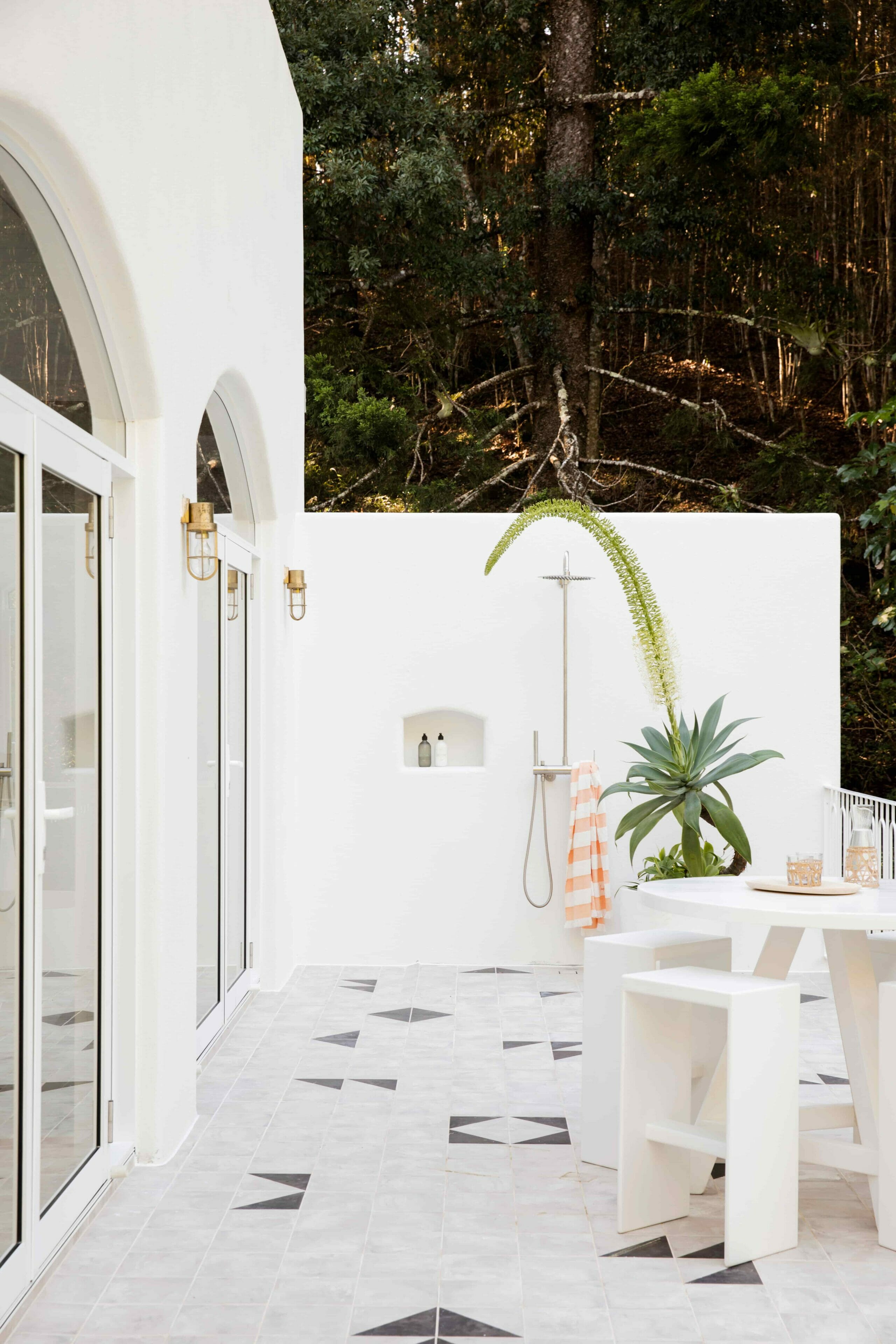 Inside Three Birds House No 10 | Caesarstone Australia