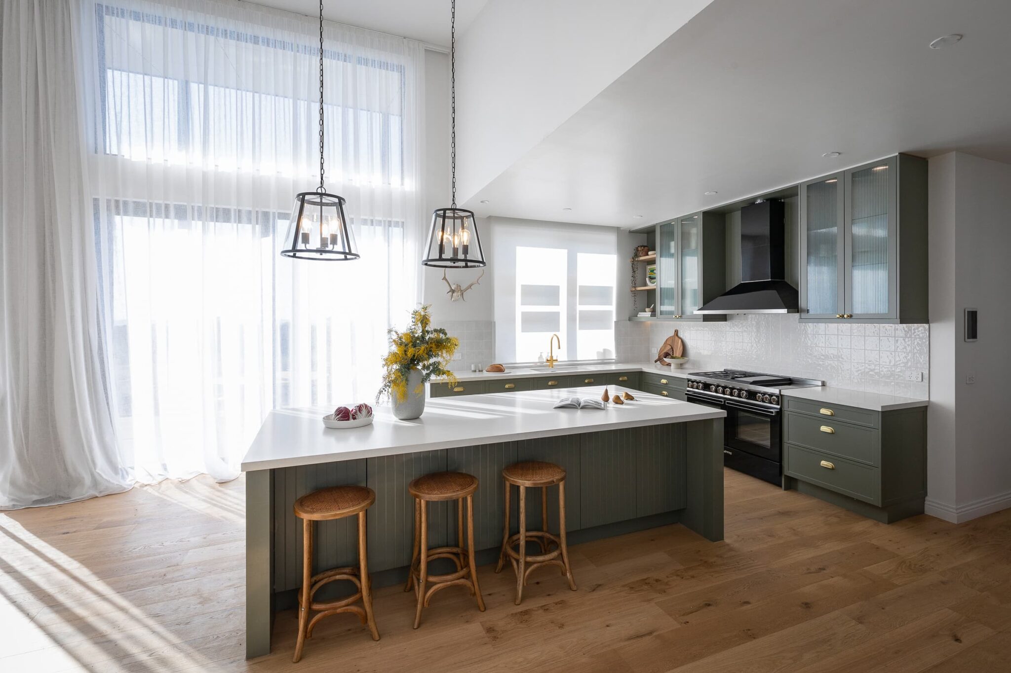 Dylan & Jenny: Country-inspired Kitchen | Caesarstone AU
