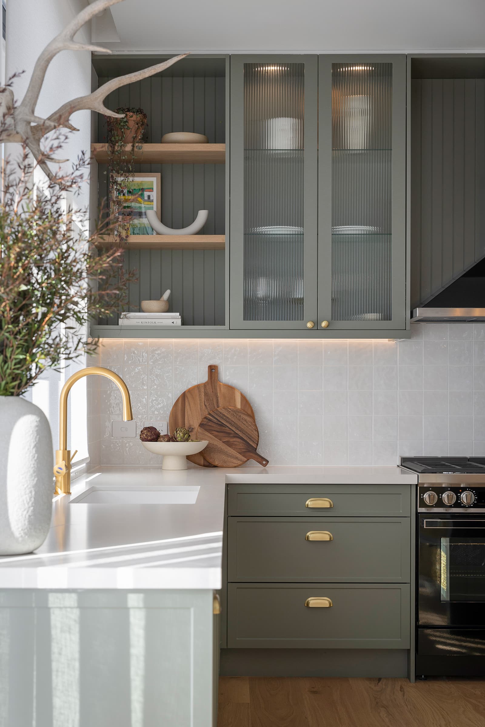 Dylan & Jenny: Country-inspired Kitchen | Caesarstone AU