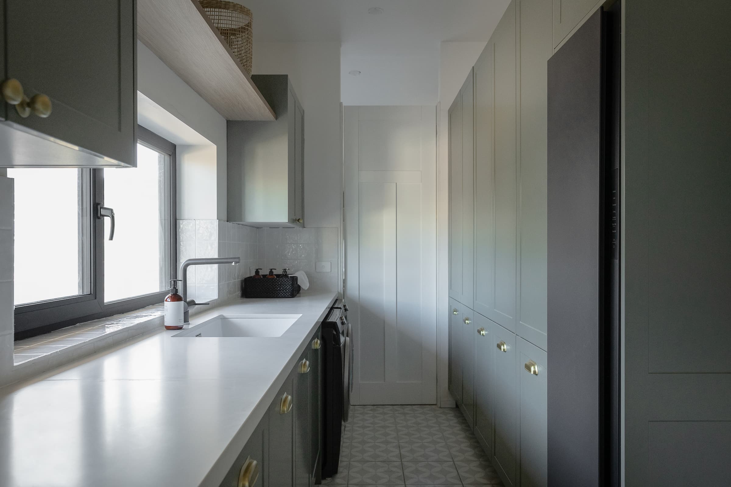 Dylan & Jenny: Riverlet™ Country Kitchen | Caesarstone A