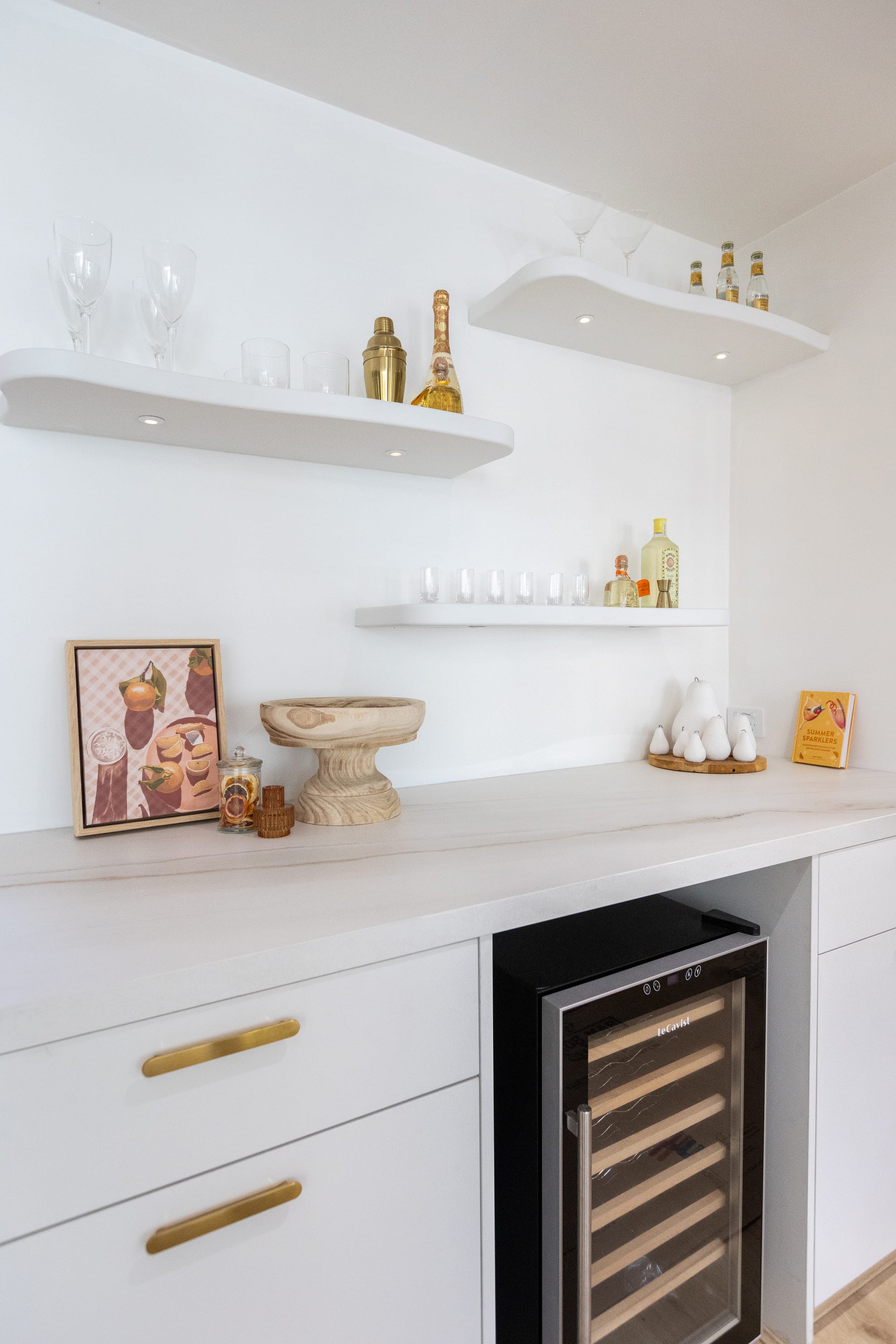 Caesarstone Porcelain, Mirabel, and Sleet - Dream Home Kitchens