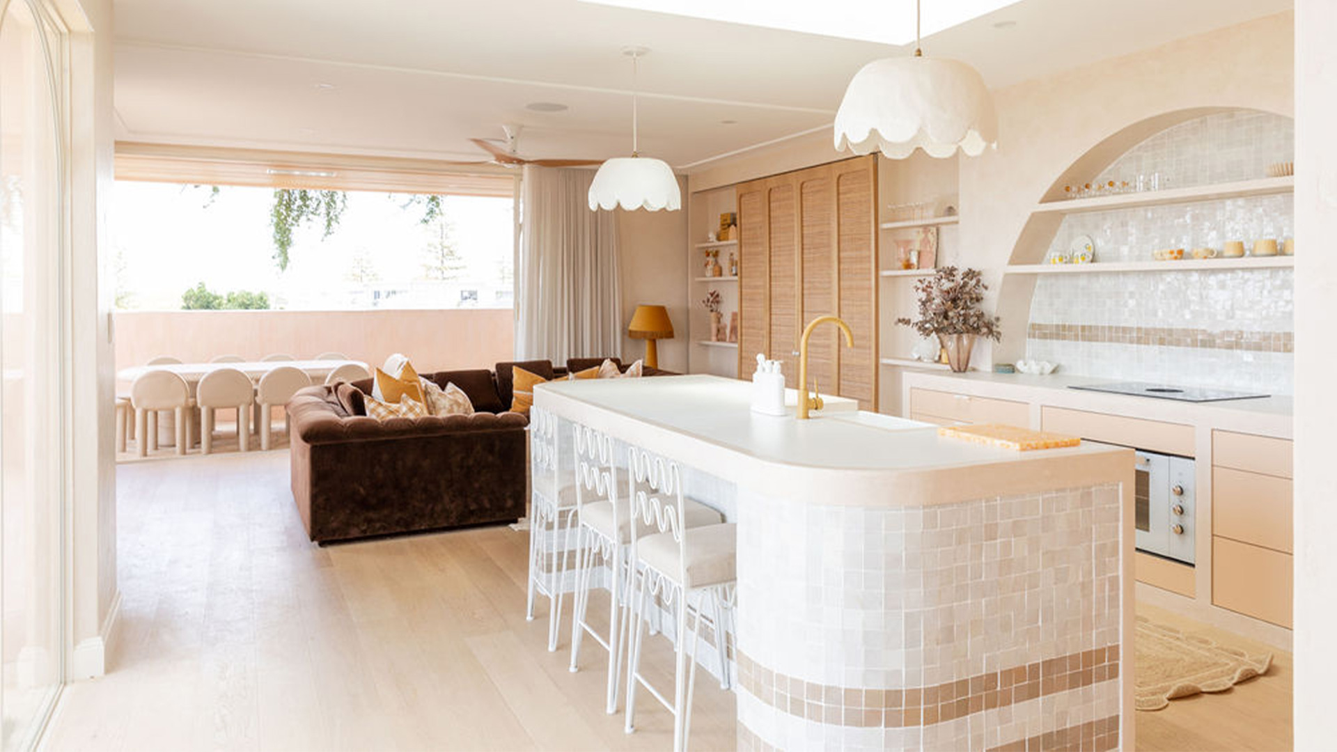 Bilinga Beach Abodes: Mediterranean Ease on the Gold Coast ...