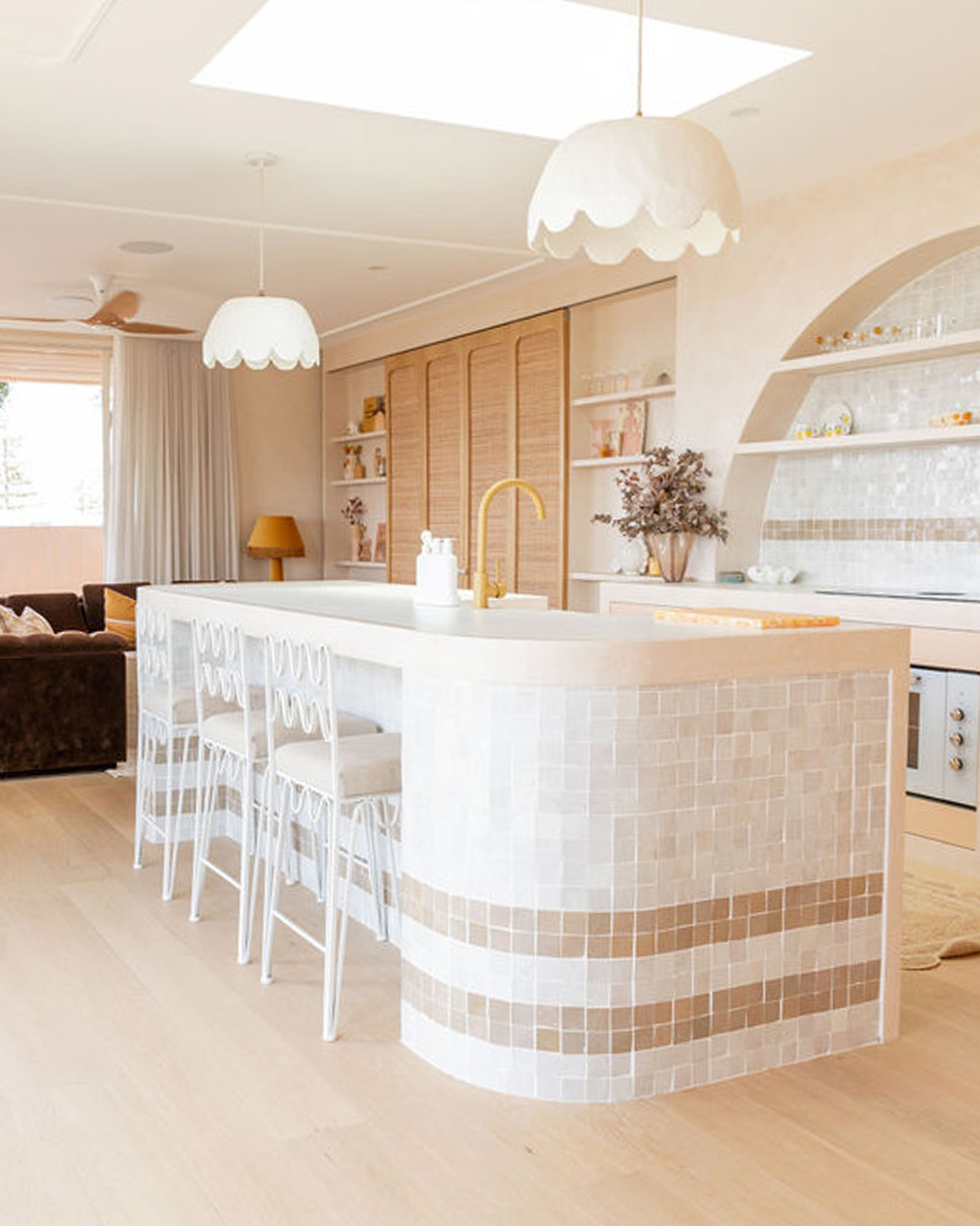 Bilinga Beach Abodes: Mediterranean Ease on the Gold Coast ...